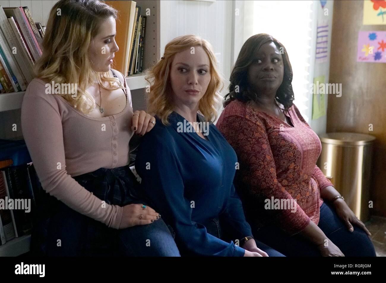 Mae Whitman Good Girls High Resolution Stock Photography and Images - Alamy