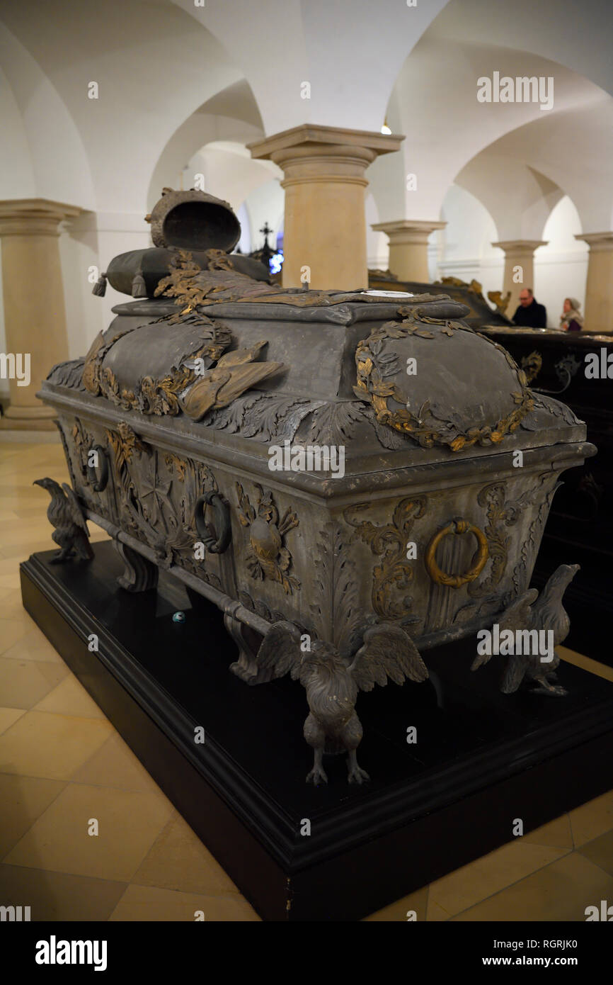 Gruft hi-res stock photography and images - Alamy