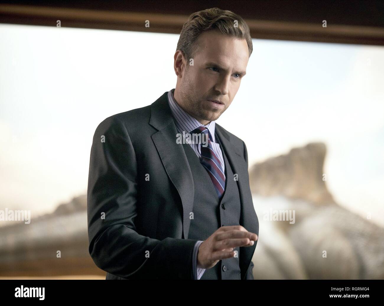 Rafe Spall 2018 High Resolution Stock Photography and Images - Alamy