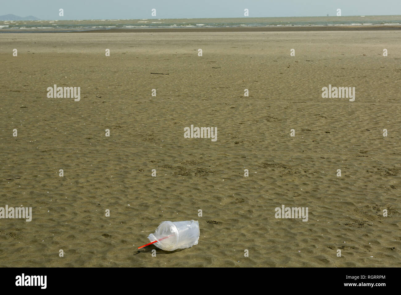 Disintegrate hi-res stock photography and images - Alamy