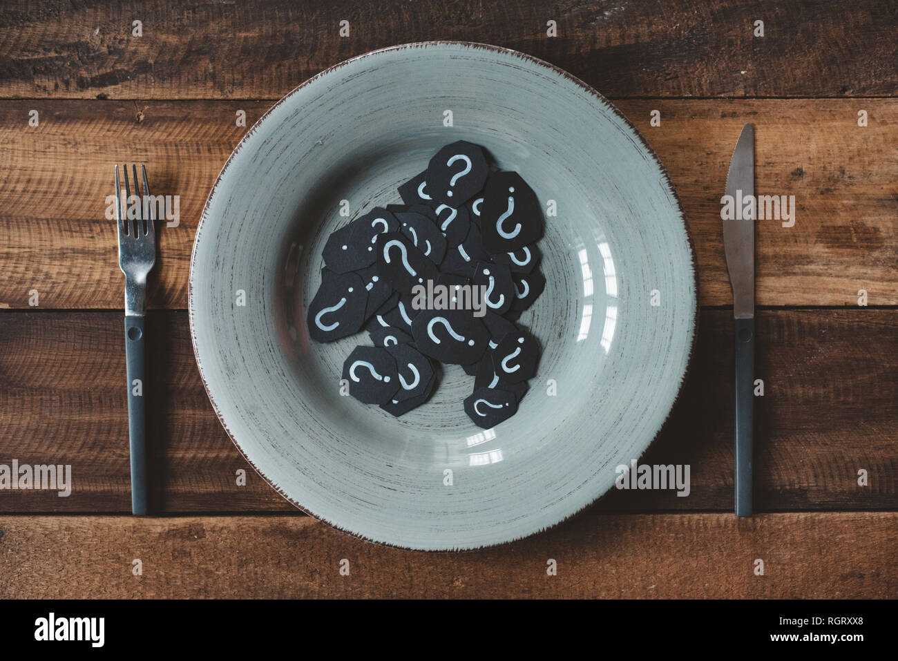 Plate question mark hi-res stock photography and images - Alamy