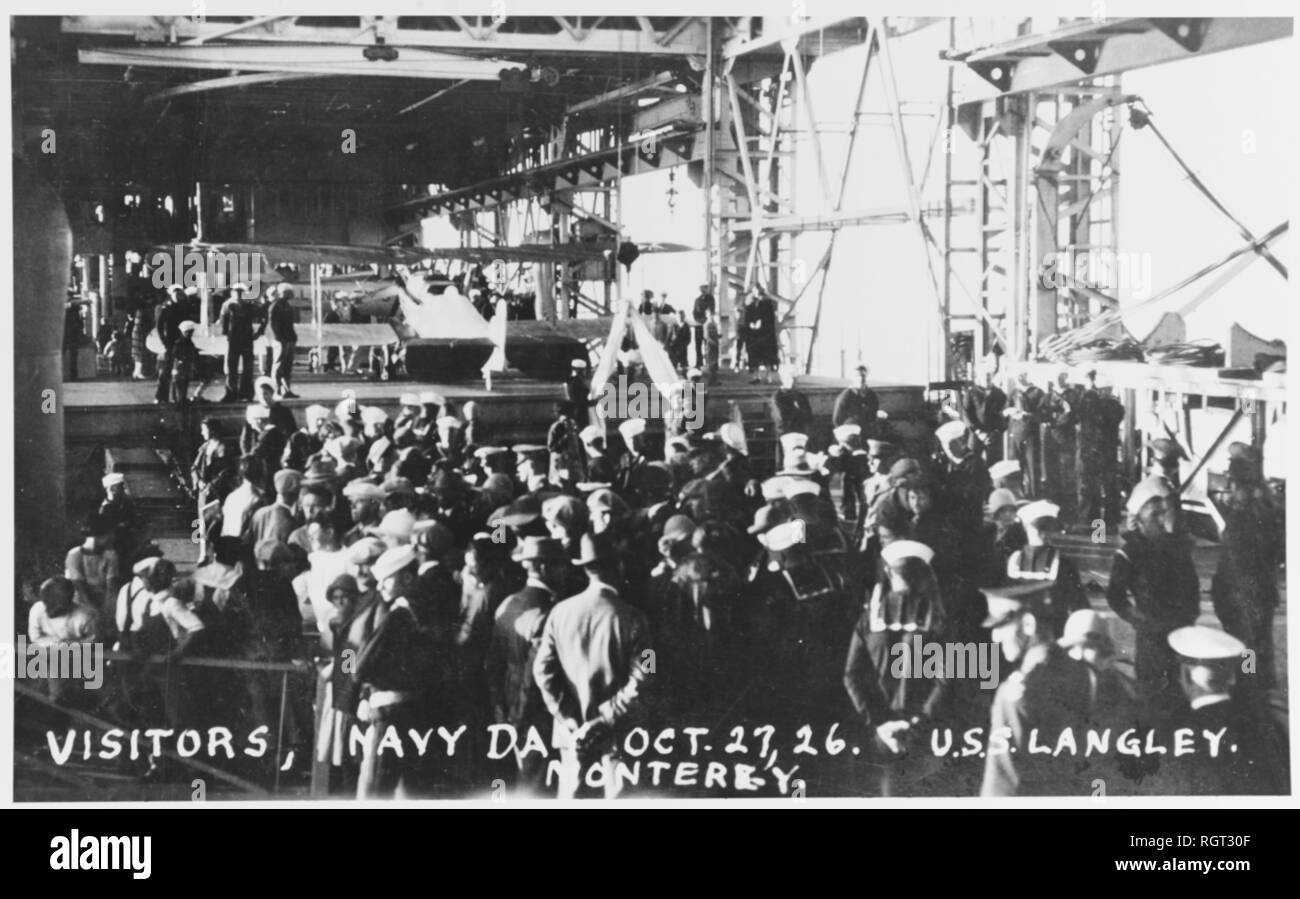 Ww2 us navy destroyer hi-res stock photography and images - Alamy