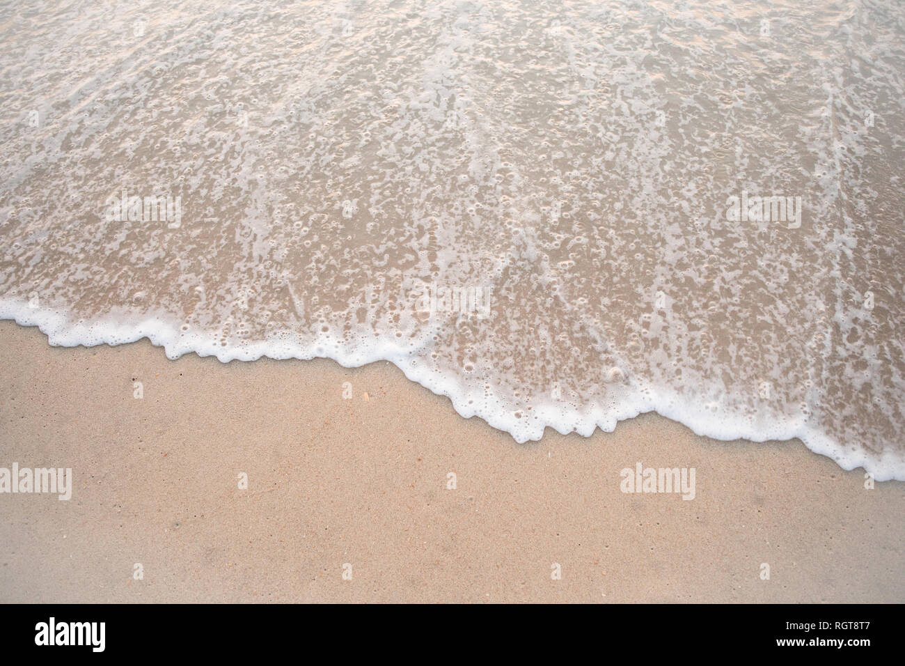 Bubbles in the sand hi-res stock photography and images - Alamy