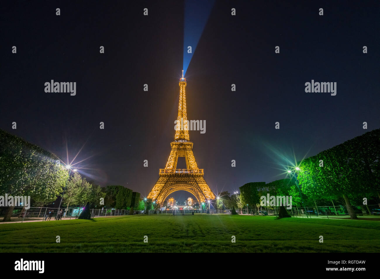 Night view of the famous Eiffel Tower at Paris, France Stock Photo - Alamy