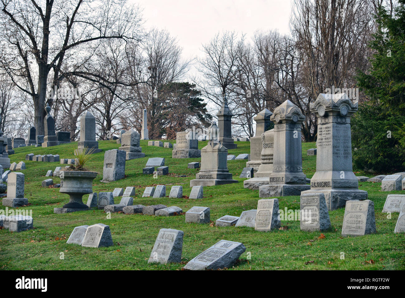 Forest Lawn Cemetery, Buffalo NY Stock Photo - Alamy