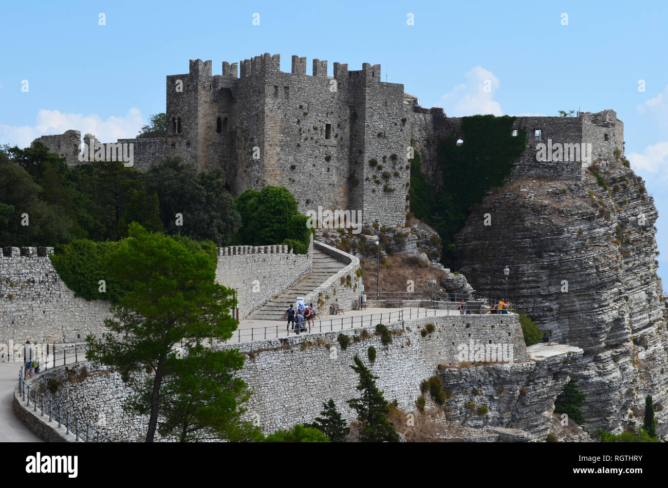 Norman style enclosure castle hi-res stock photography and images - Alamy
