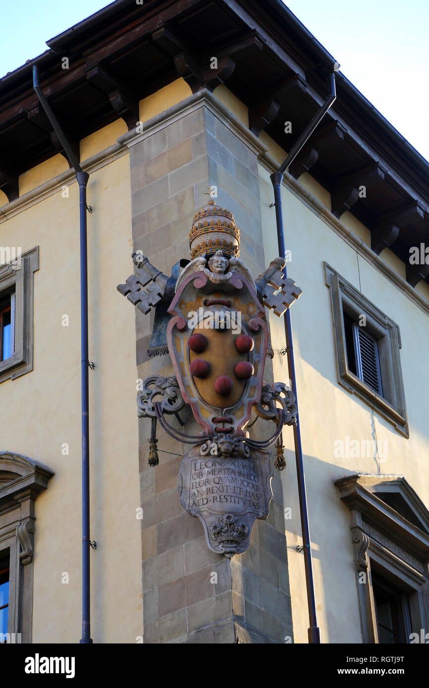 Seven red balls is the symbol of famous De Medici Family in Florence ...