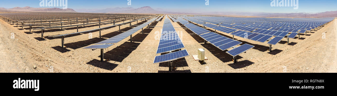 Solar panels in atacama desert hi-res stock photography and images - Alamy