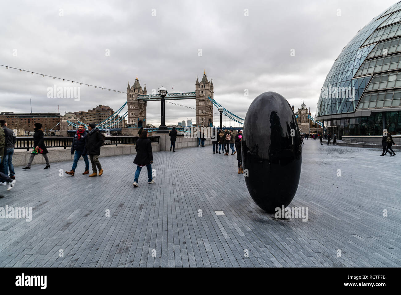 Tower bridge scoop amphitheatre hi-res stock photography and images - Alamy
