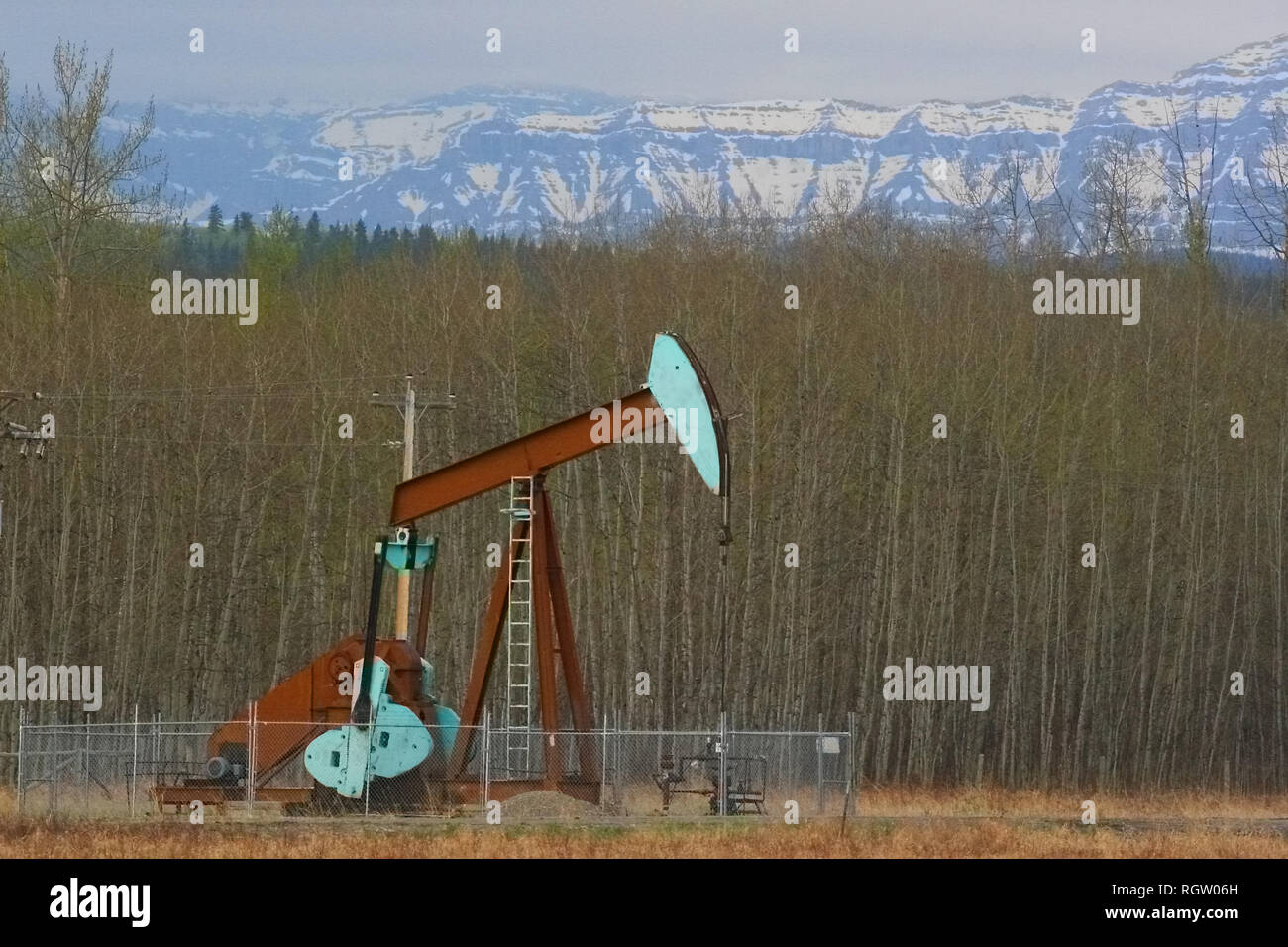 Oil drilling in southern Alberta, Canada Stock Photo - Alamy