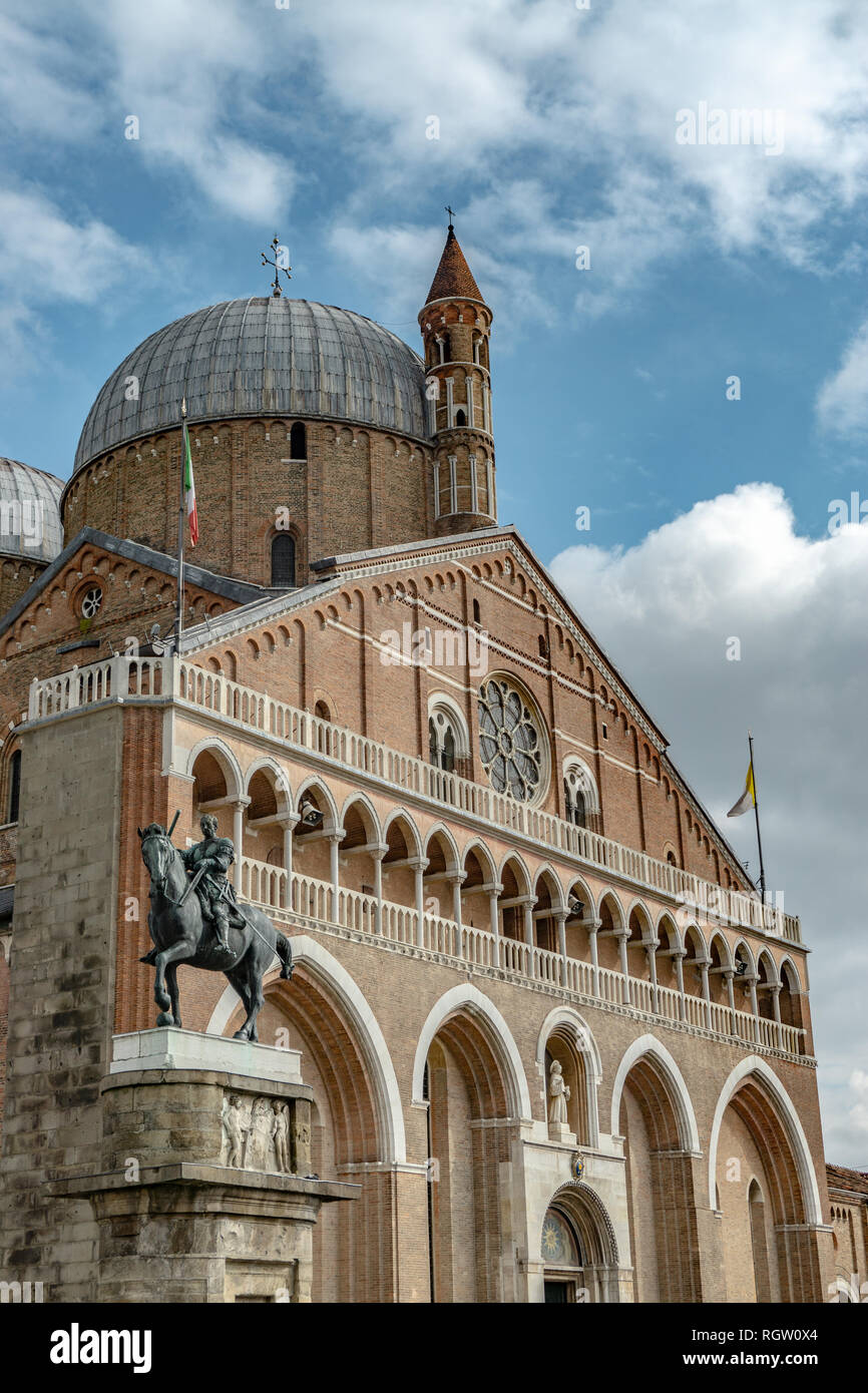 The Basilica of Saint Anthony of Padua (Basilica di sant'Antonio di Padova) in Padua, Veneto ...