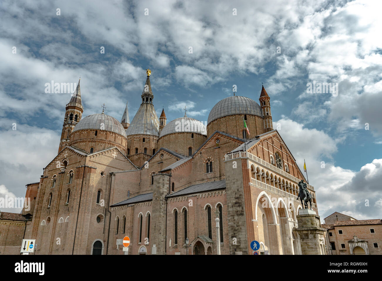 The Basilica of Saint Anthony of Padua (Basilica di sant'Antonio di Padova) in Padua, Veneto ...