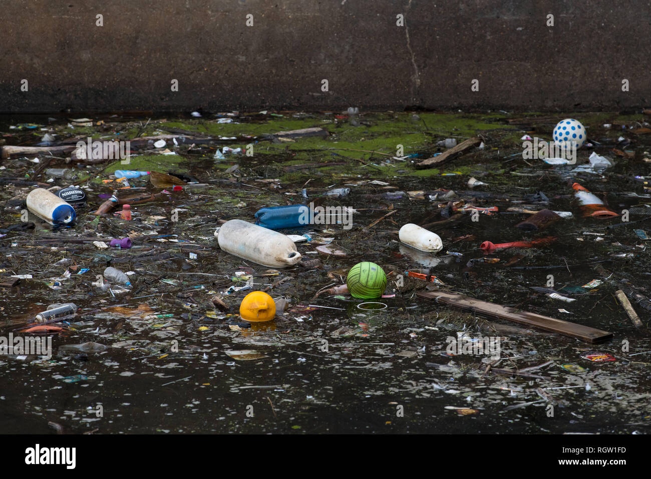 Pollution in wales hi-res stock photography and images - Alamy