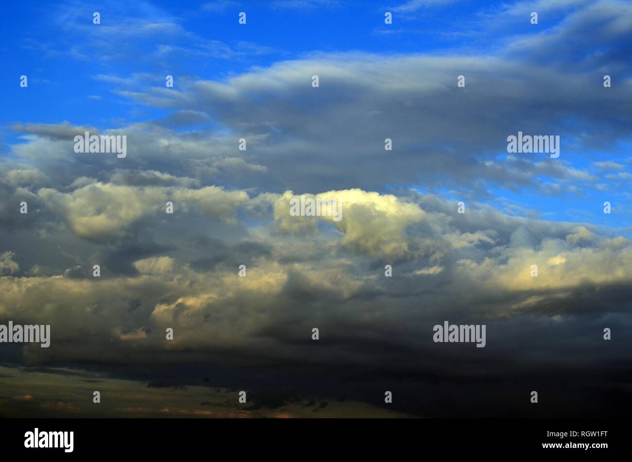 dramatic blue sky with white clouds Stock Photo - Alamy