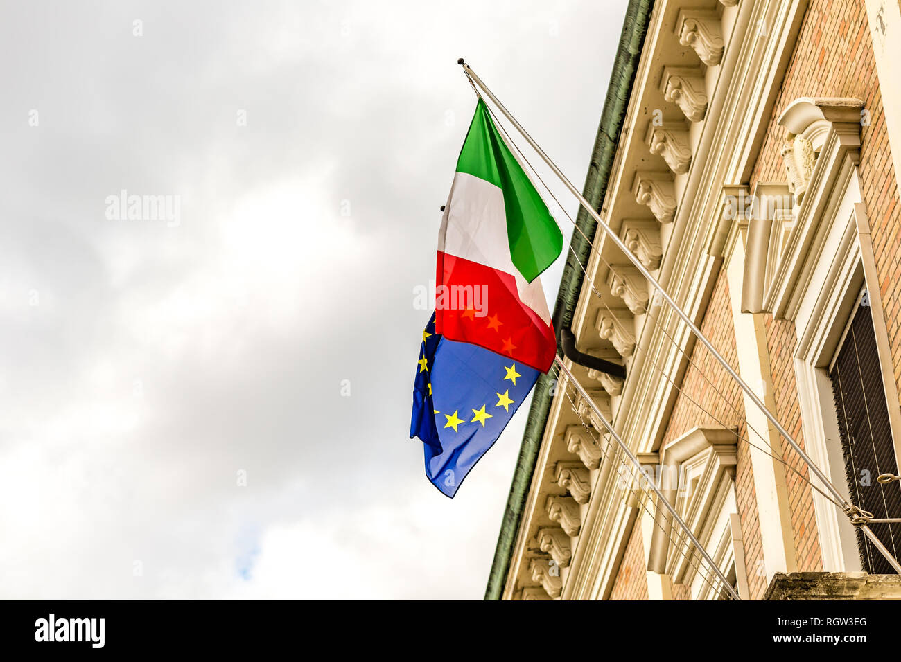 Italian and European Flags waving together side by side Stock Photo - Alamy