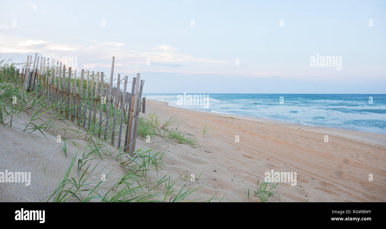 Outer fence hi-res stock photography and images - Alamy