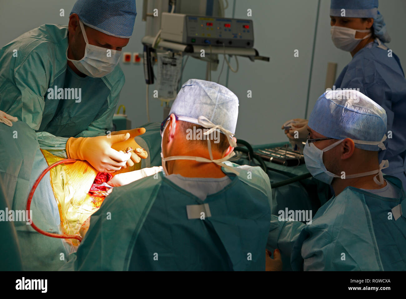Total hip replacement operation hi-res stock photography and images - Alamy