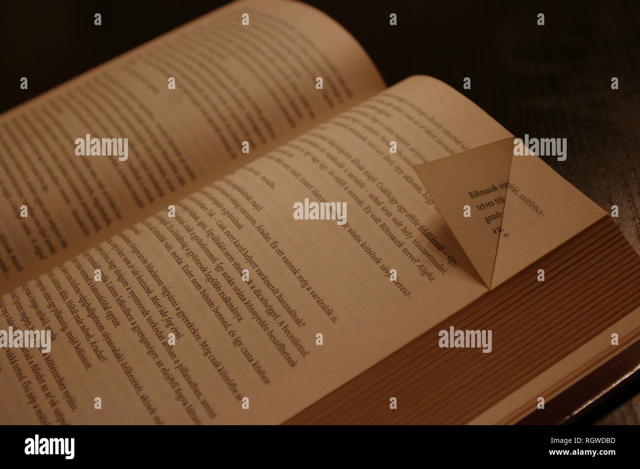 Paper dog ear hi-res stock photography and images - Alamy