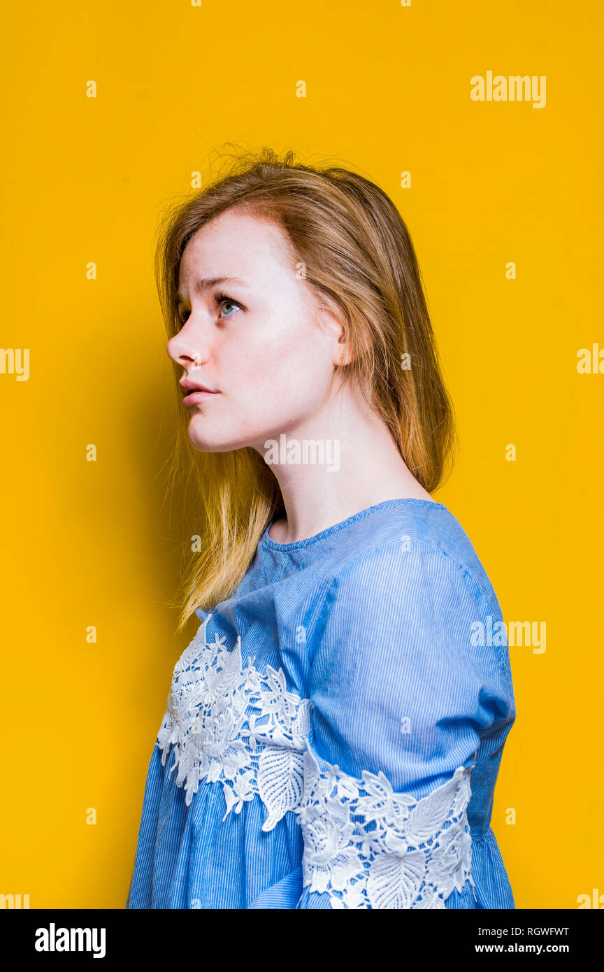 Blonde model side view face hi-res stock photography and images - Alamy