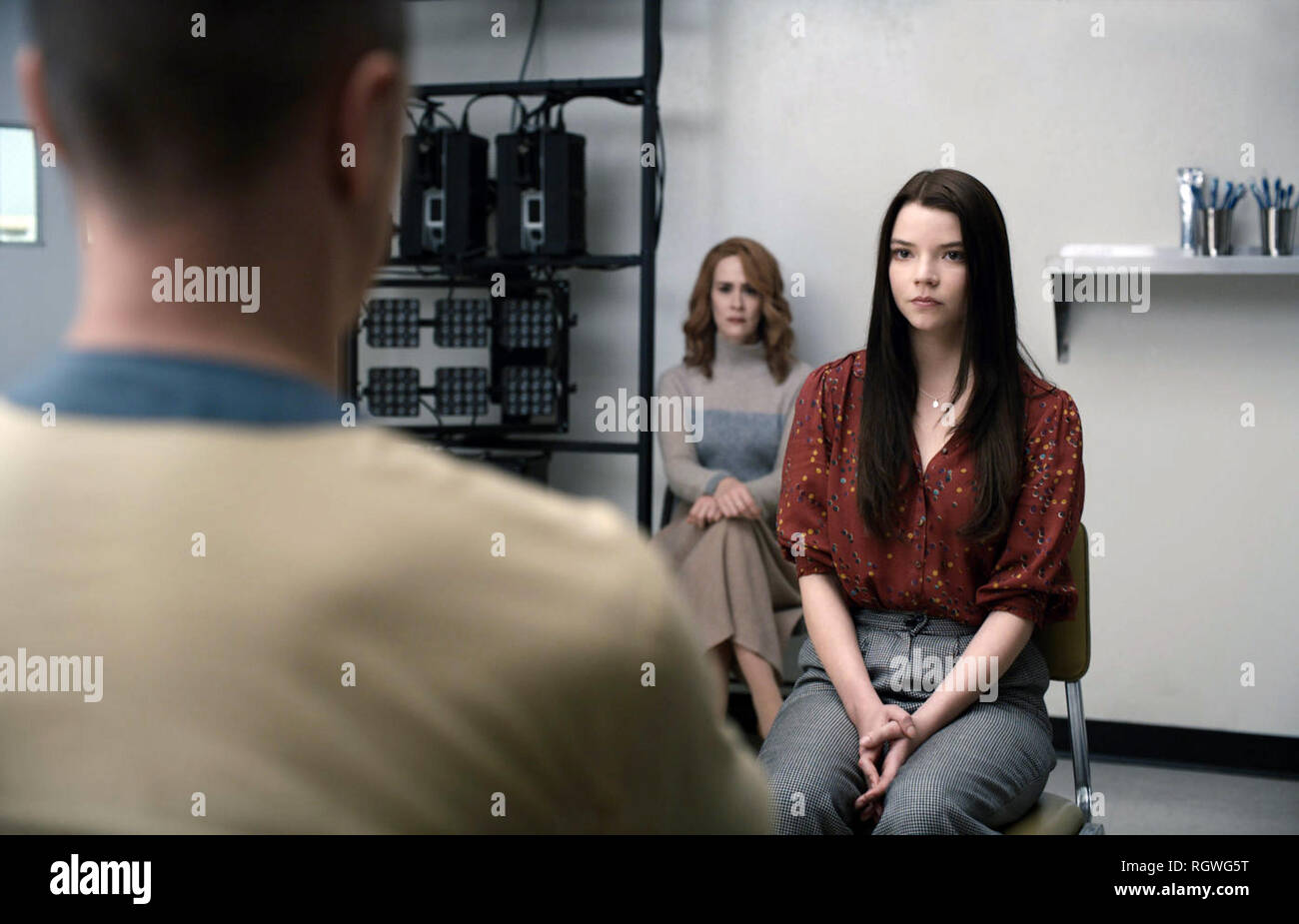 Unbreakable 2000 hi-res stock photography and images - Alamy