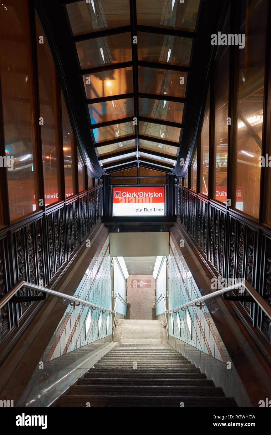 Red line subway hi-res stock photography and images - Alamy