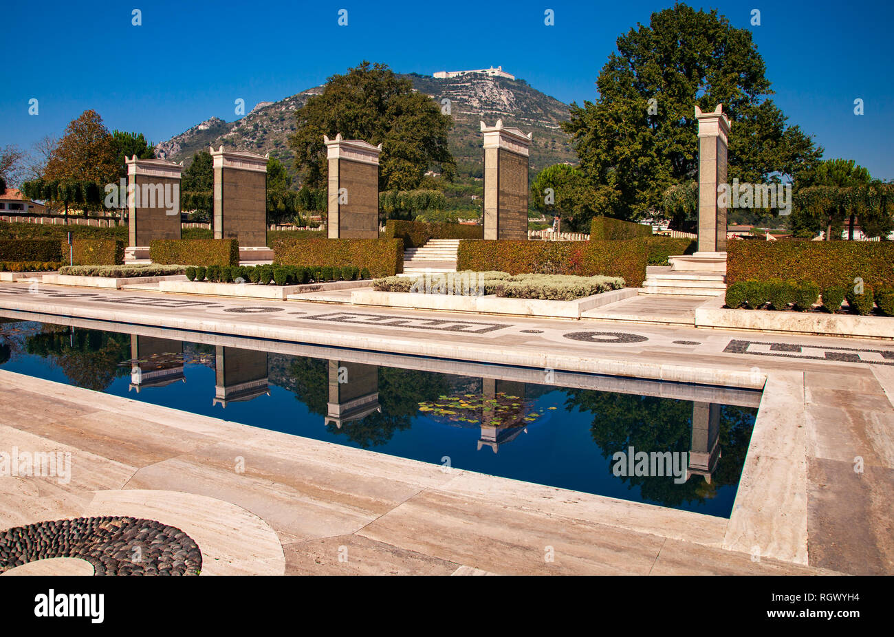 Cassino war cemetery hi-res stock photography and images - Alamy