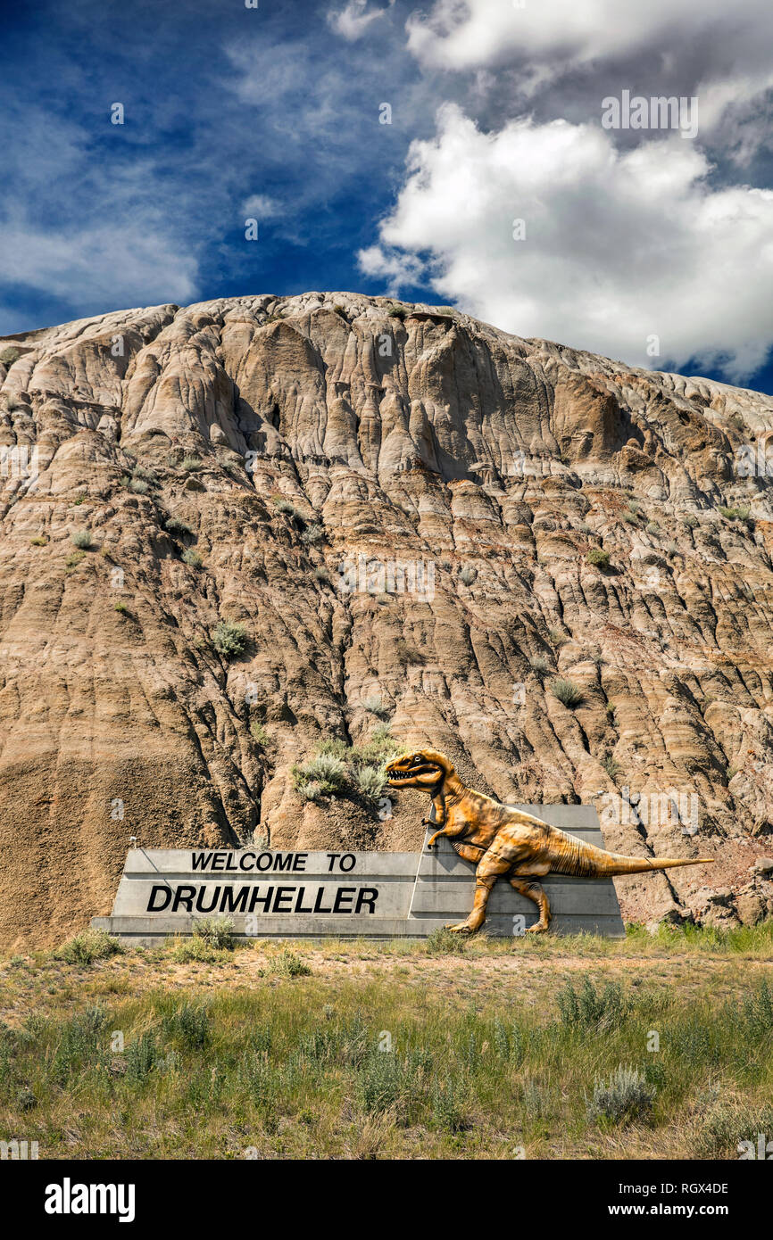 Welcome drumheller sign dinosaur canada drumheller alberta dinosaur ...
