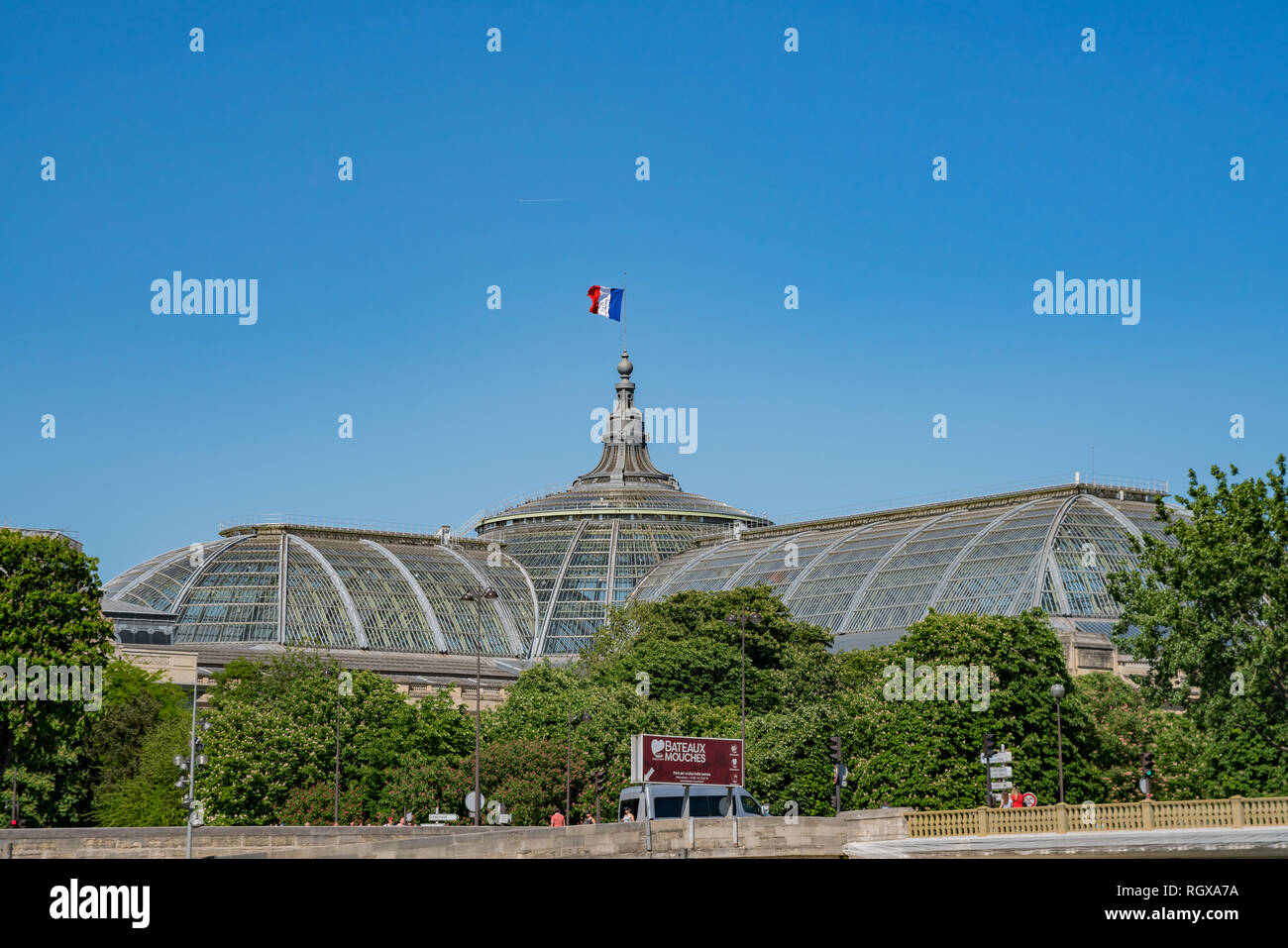 Beautiful cityscape with the famous Seine river and Grand Palais at ...