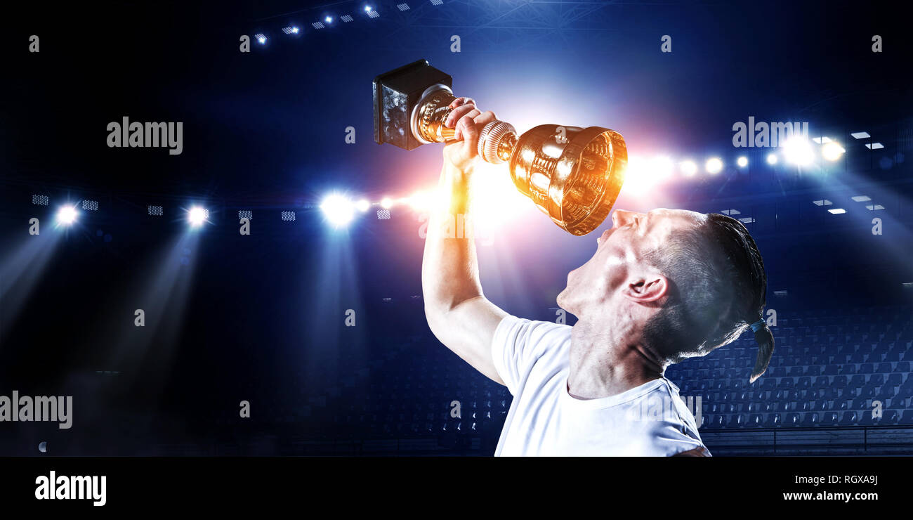 Athlete drinking from cup hi-res stock photography and images - Alamy