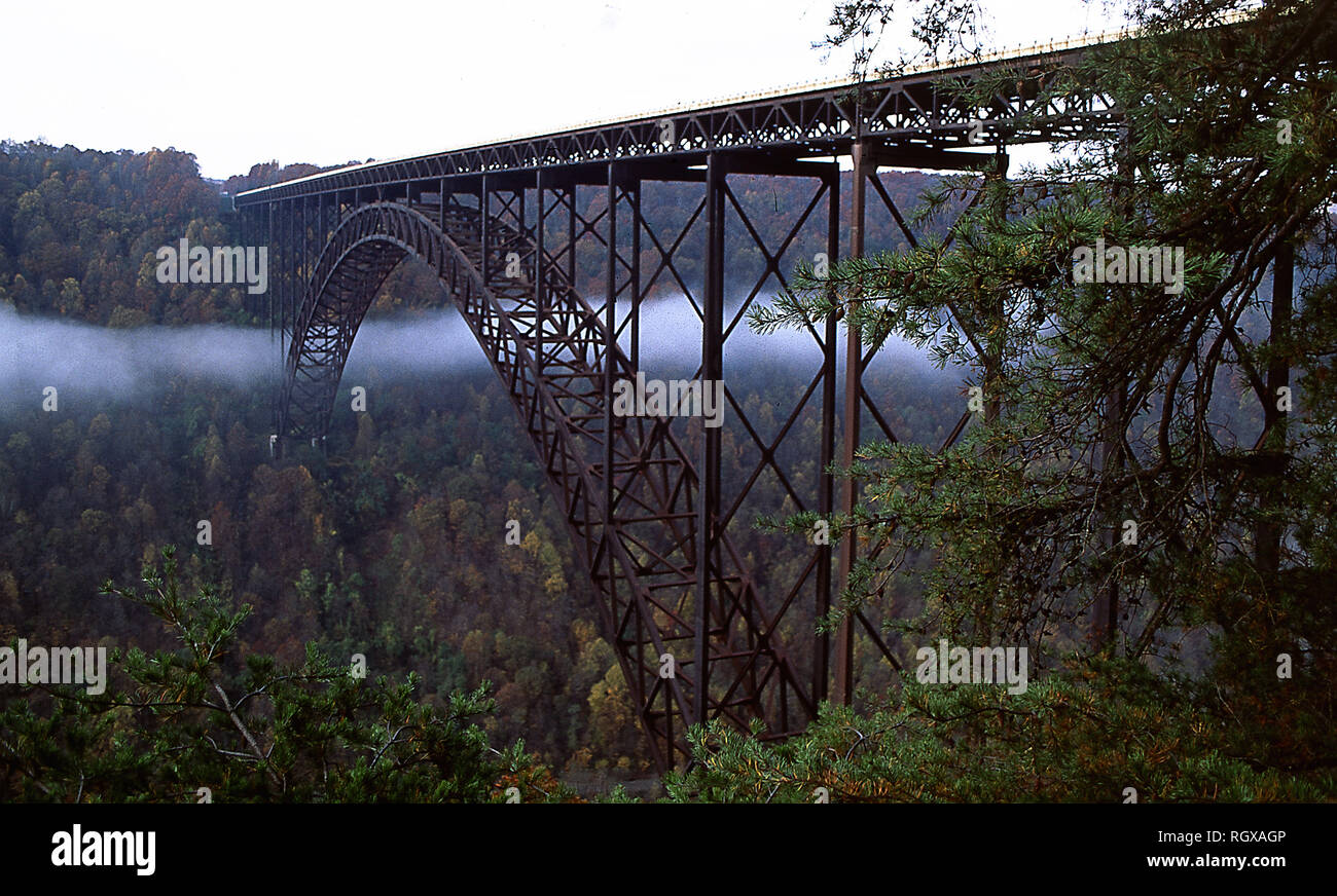 New river gorge bridge west virginia hi-res stock photography and ...