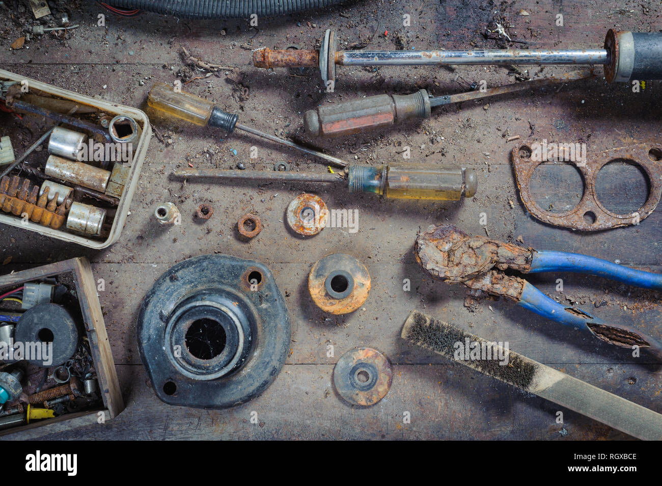 Dust absorber hi-res stock photography and images - Alamy