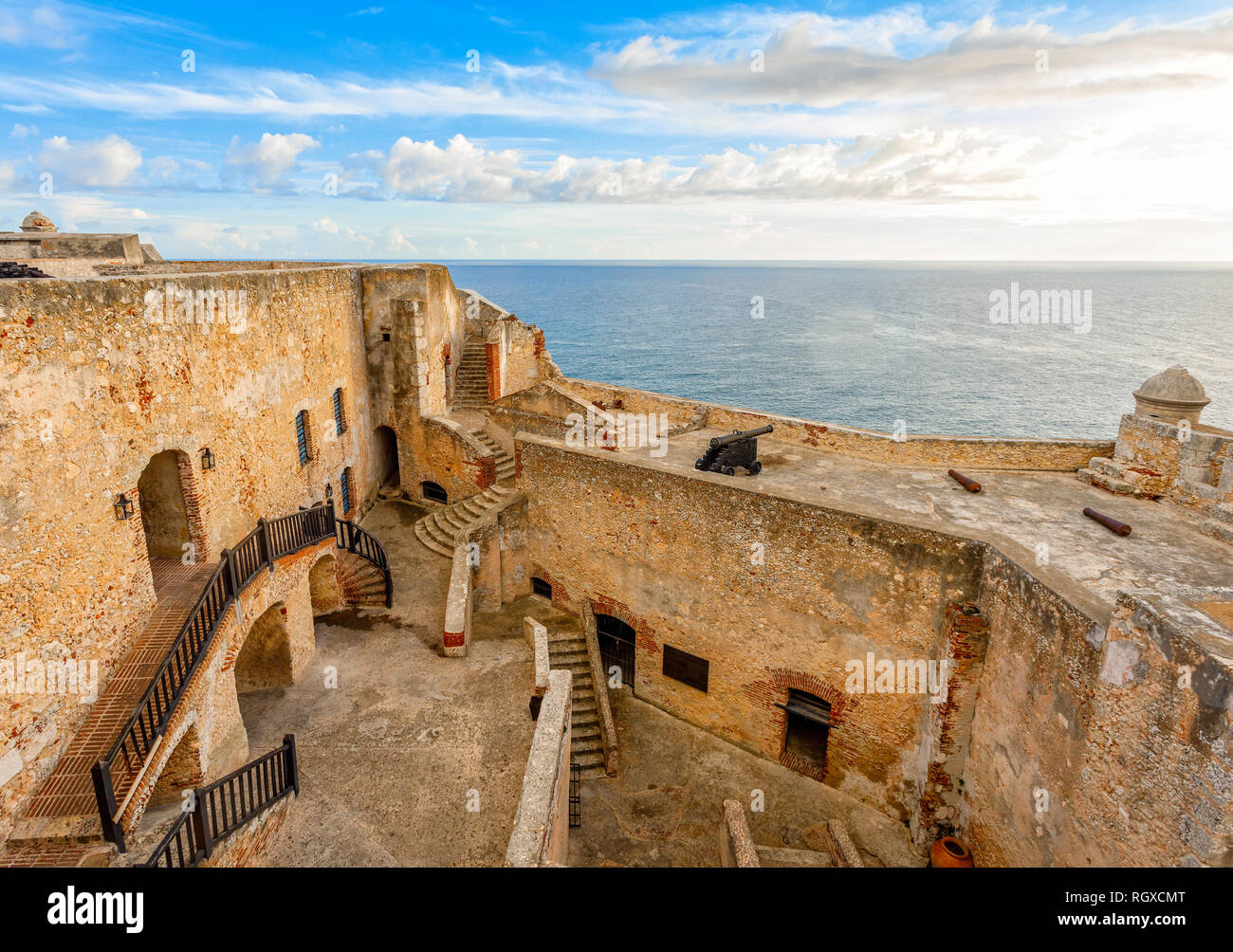 Fort fortress artillery hi-res stock photography and images - Alamy
