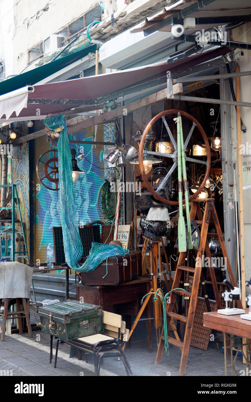 Old flea market hi-res stock photography and images - Alamy