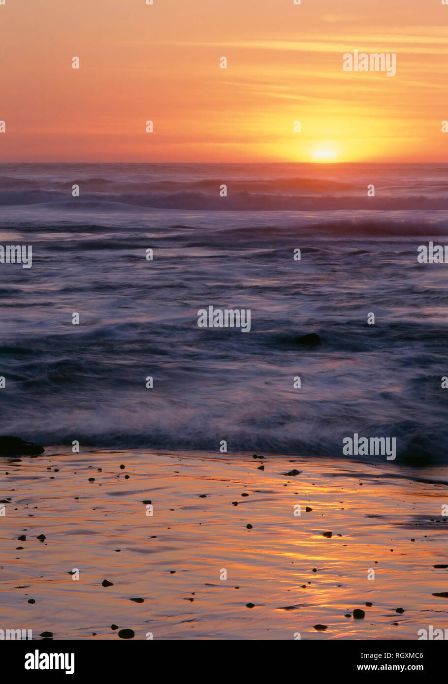 Usa oregon oceanside beach hi-res stock photography and images - Alamy