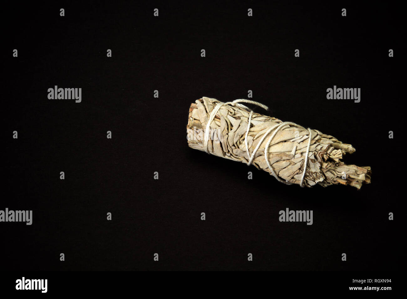 Smudging ceremonies hi-res stock photography and images - Alamy