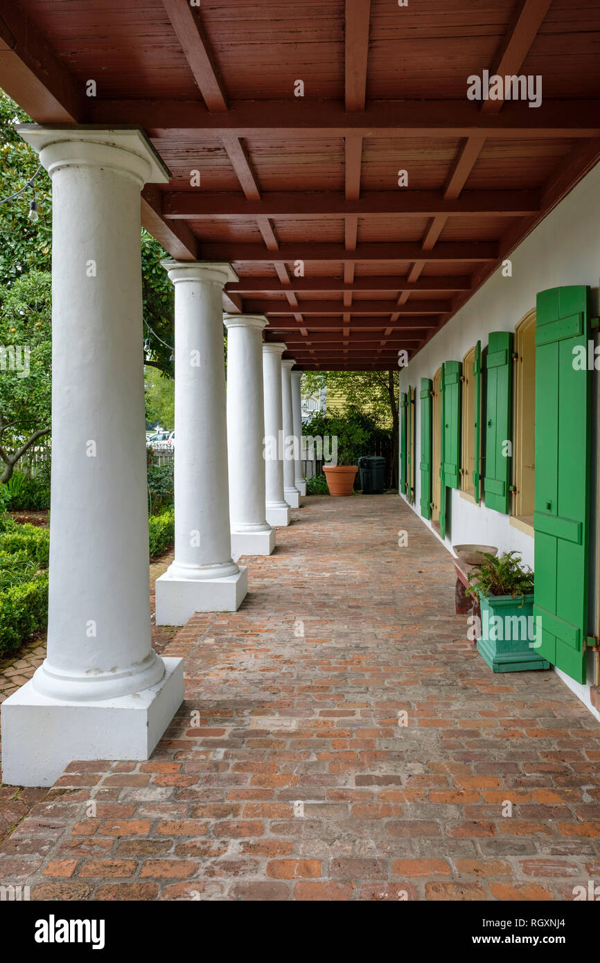 18th century colonial house america hi-res stock photography and images ...