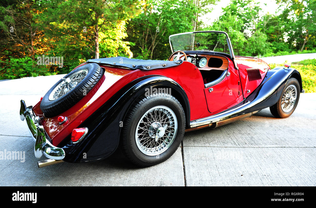 Morgan 4 4 roadster hi-res stock photography and images - Alamy