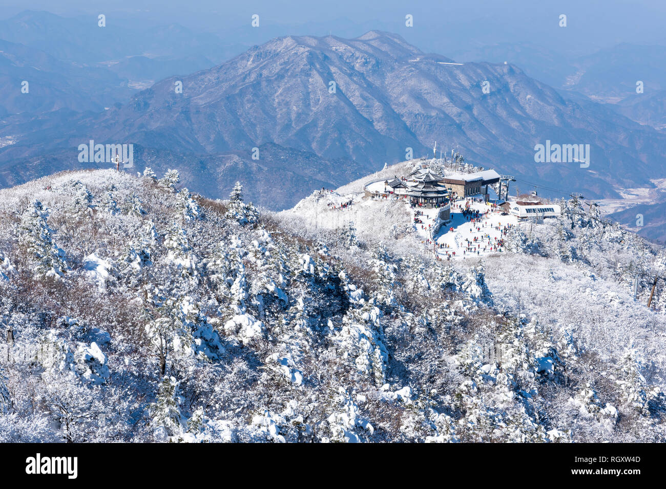 Korea in winter hi-res stock photography and images - Alamy