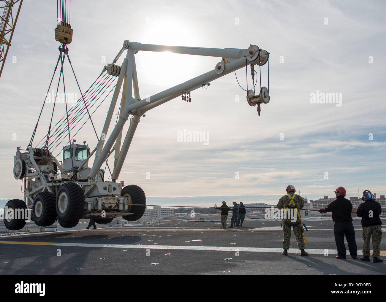 Tilly crash crane hi-res stock photography and images - Alamy