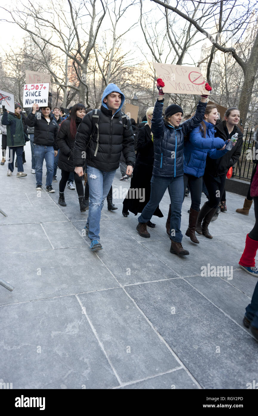 Anti gunviolence hi-res stock photography and images - Alamy