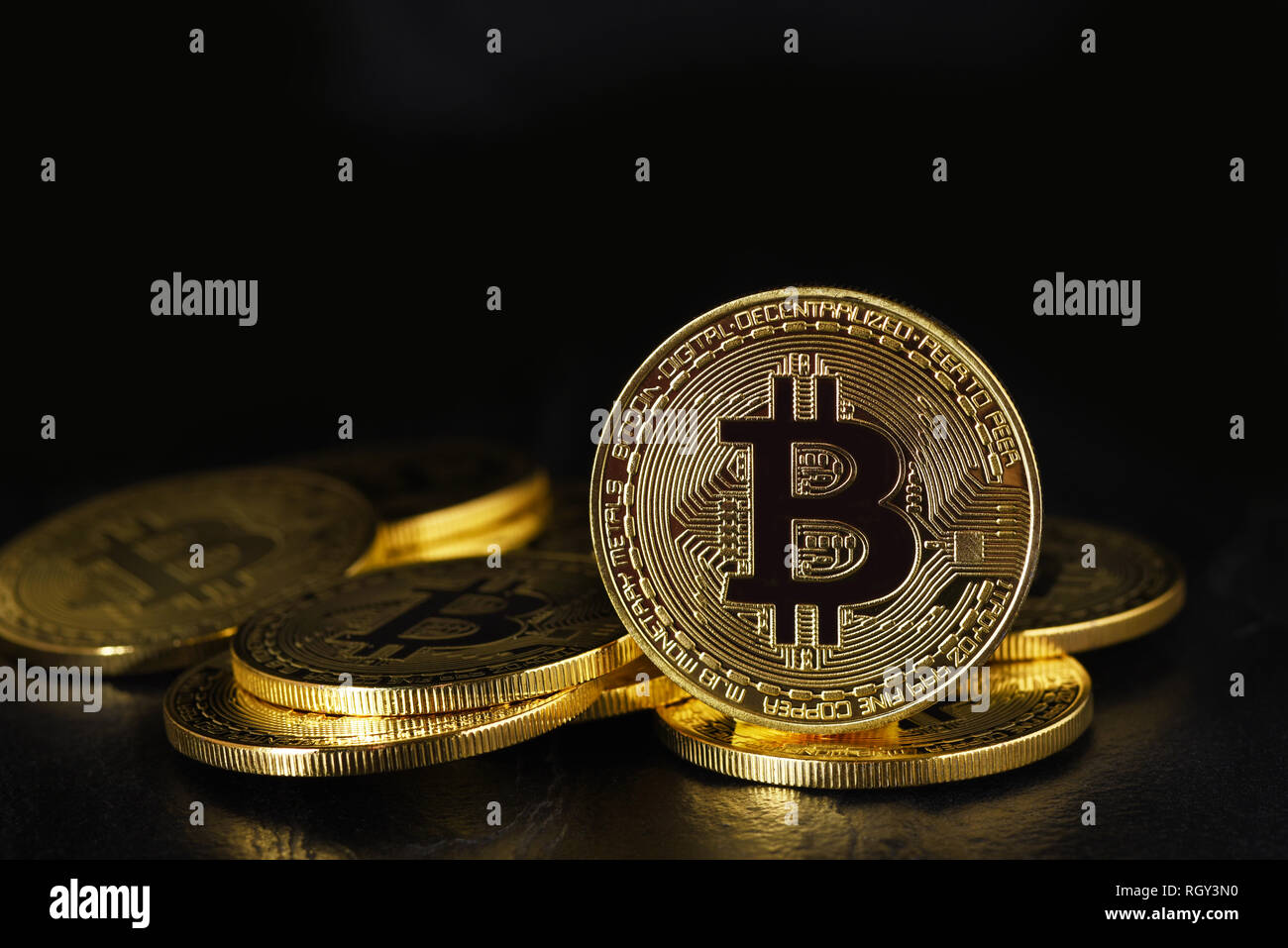 Digital currency hi-res stock photography and images - Alamy