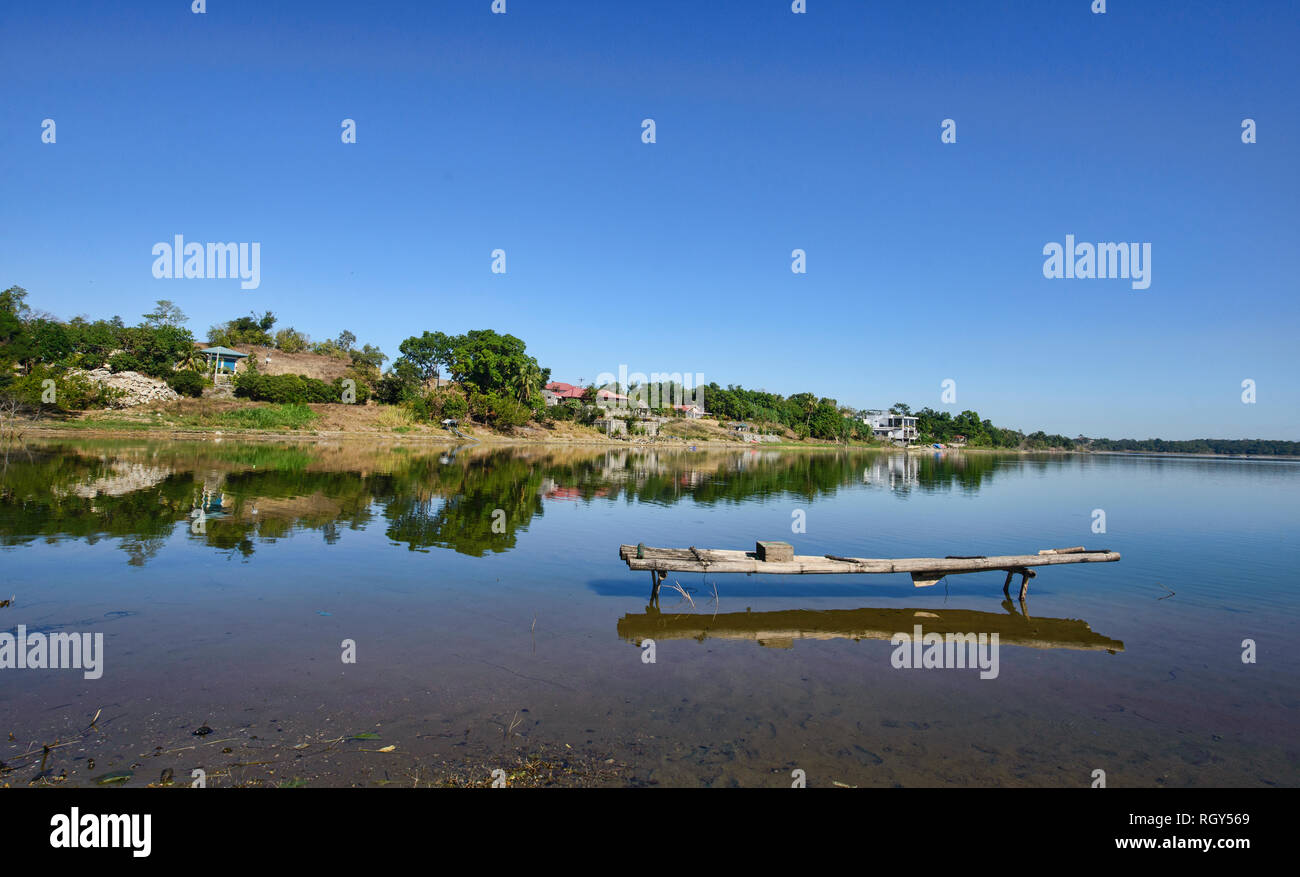 Paoay Lake with Malacañang of the North Palace behind, Paoay, Ilocos ...