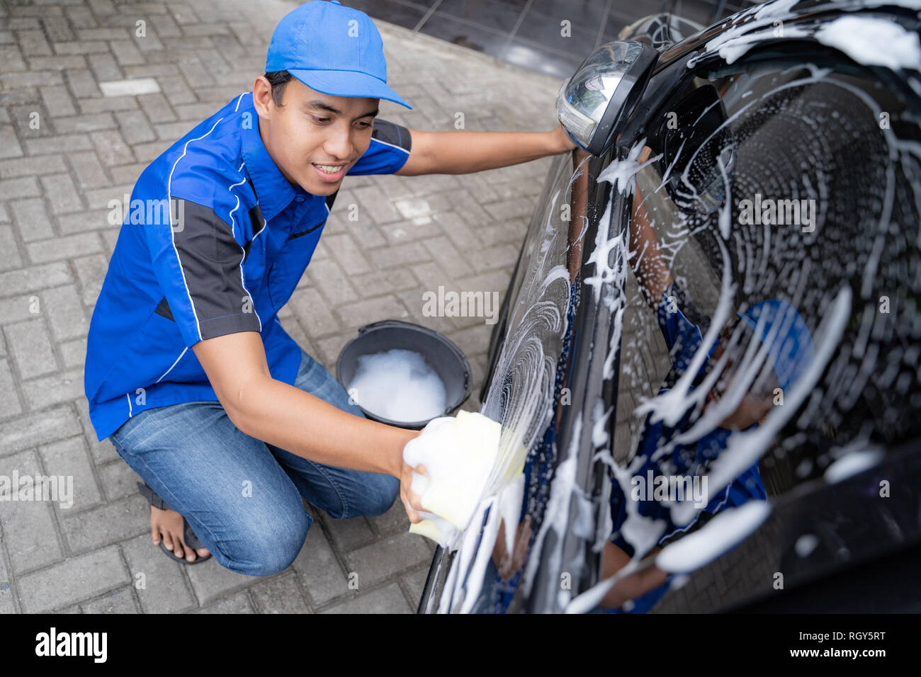 Car Wash Staff High Resolution Stock Photography and Images - Alamy