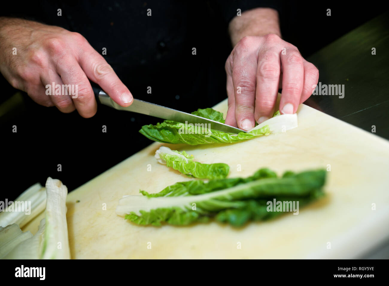 Preparation of vegetables in a restaurant Stock Photo - Alamy