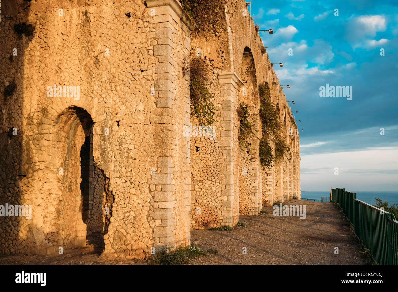 Roman temple remains and ancient wall hi-res stock photography and ...