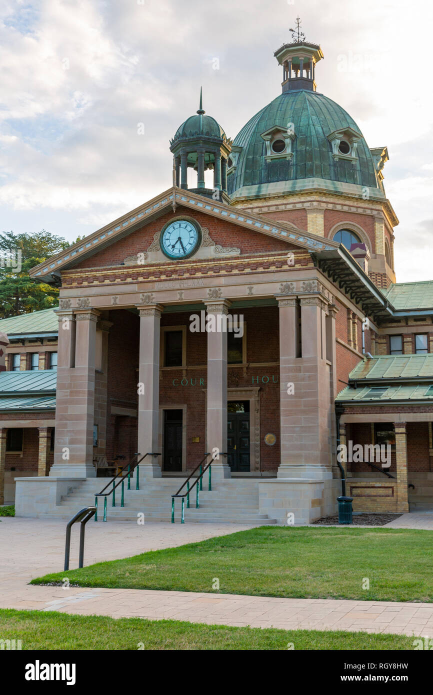 Bathurst historic court house building,Bathurst,Australia Stock Photo ...