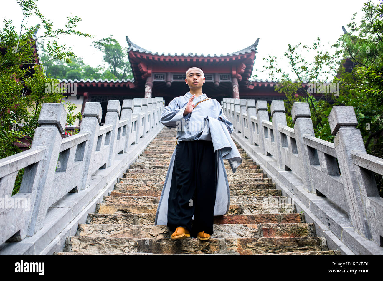 Shaolin temple kung fu hi-res stock photography and images - Alamy