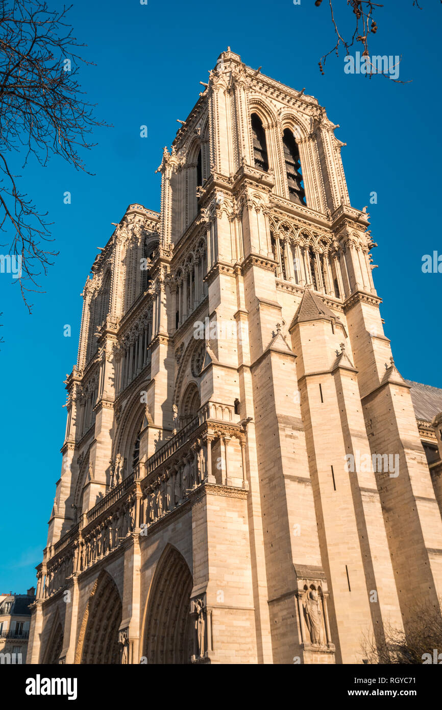 facade of notre dame de Paris, medieval cathedral (church) in paris ...