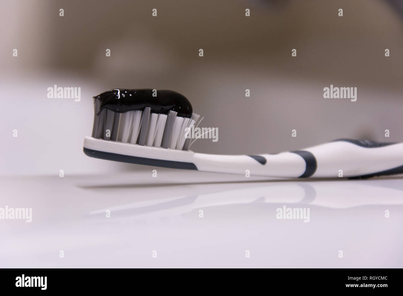 Toothpaste gel hi-res stock photography and images - Alamy