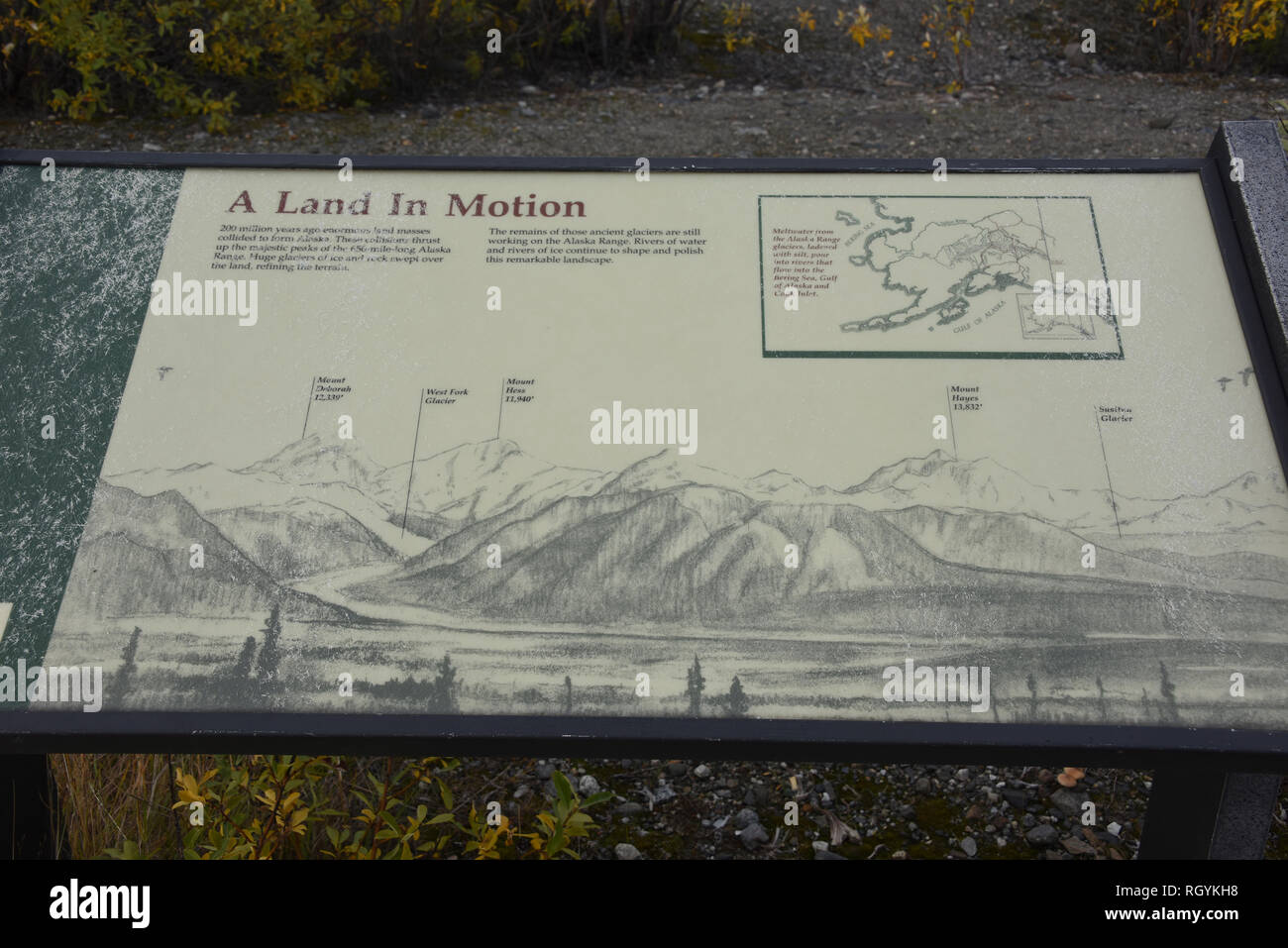 Alaska highway sign hi-res stock photography and images - Alamy